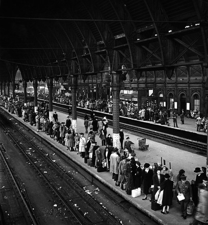 United Kingdom Circa 1944 Train Platforms Editorial Stock Photo - Stock ...