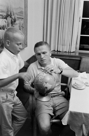Astronaut Frank Frederick Borman Ii Discussing Editorial Stock Photo ...