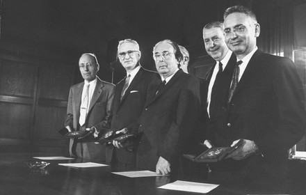 Physicist Leo Szilard Receiving Atoms Peace Editorial Stock Photo ...