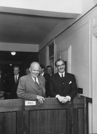 Dwight D Eisenhower L Britains Foreign Editorial Stock Photo - Stock ...