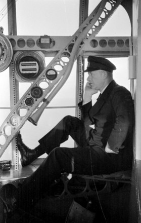 12 Control room of airship Stock Pictures, Editorial Images and Stock ...