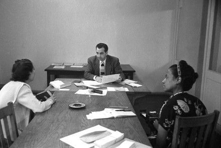 Immigration Official Stenographer Interview Woman Ellis Editorial Stock ...