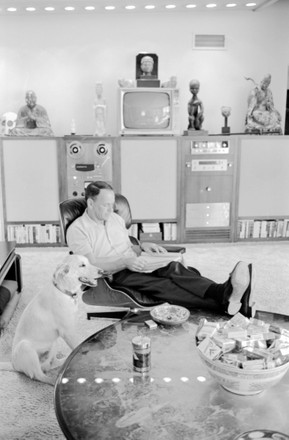 Singer Frank Sinatra Sitting On Chair Editorial Stock Photo - Stock ...