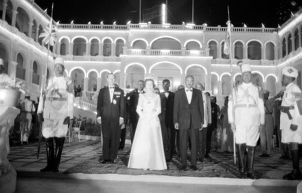 Queen Elizabeth Ii Standing President Dr Editorial Stock Photo - Stock ...