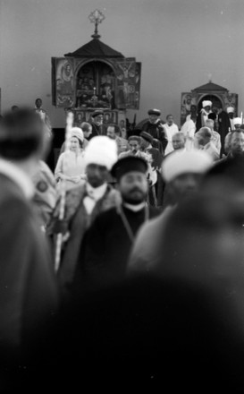 Emperor Haile Selassie Welcoming Queen Elizabeth Editorial Stock Photo ...