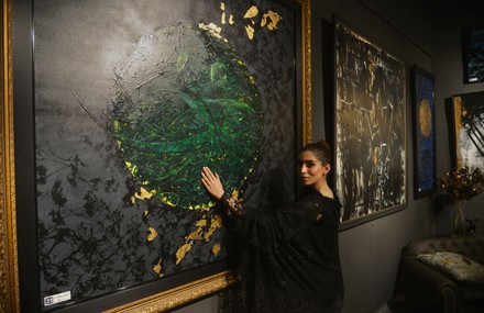 __COUNT__ Visual artist Amna Butt visiting to guests her visual art ...