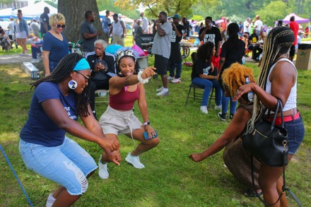 Women Dancing While Celebrating Juneteenth Franklin Editorial Stock ...