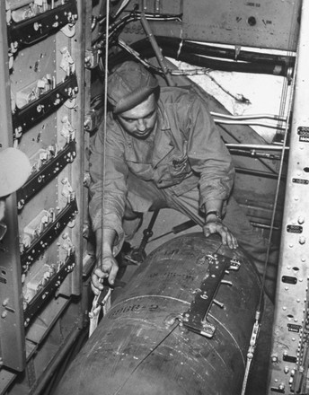 Armorer Loading Bomb Into B17 Bomb Editorial Stock Photo - Stock Image ...