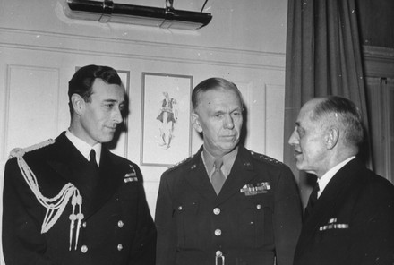 Rear Admiral Lord Louis Mountbatten L Redaktionelles Stockfoto ...