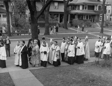 Episcopalian Priests Bishops Parade Towards Saint Editorial Stock Photo ...