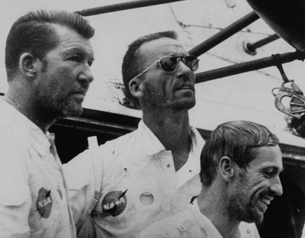 obituary- astronaut walter cunningham dies 90 Stock Photos (Exclusive ...
