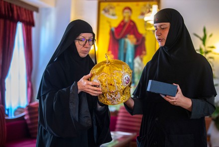 Making of unique bishop mitres in the monastery of Rajchica - St ...
