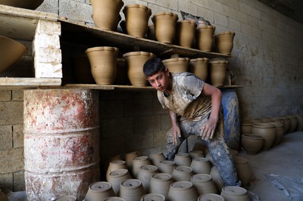 Palestinian Pottery Worker Places Earthenware Vases Editorial Stock ...