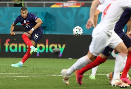 Kylian Mbappe France Takes Free Kick Editorial Stock Photo - Stock ...