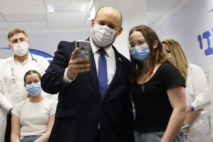 Israeli Prime Minister Bennett visits a healthcare maintenance ...
