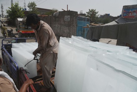 Pakistani Vendors Loading Ice Blocks Into Editorial Stock Photo - Stock ...