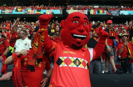 Red Devils Supporters Pictured Ahead Quarterfinals Editorial Stock ...