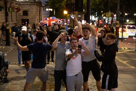 England football fans in London, UK - 03 Jul 2021 Stock Pictures ...