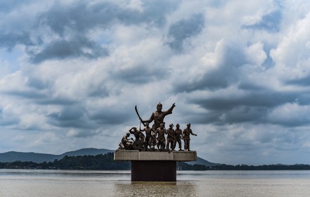 Statue Commander Ahom Kingdom Lachit Borphukan Redaktionelles Stockfoto ...