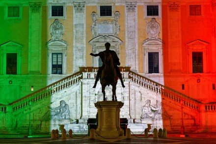 __COUNT__ The Italian Flag In Rome, Italy - 26 Apr 2020 Stock Pictures ...