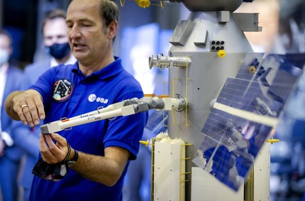 250 Dutch engineers Stock Pictures, Editorial Images and Stock Photos ...