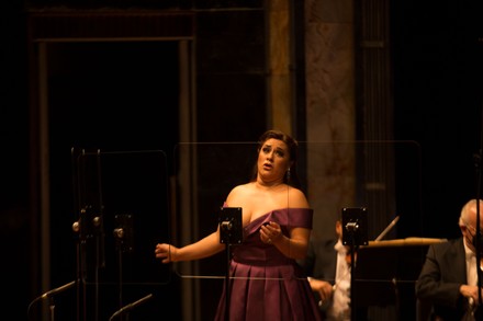 3,000 Opera audience Stock Pictures, Editorial Images and Stock Photos ...