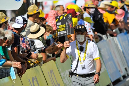 Steward Shows Security Sign Crowd Finish Editorial Stock Photo - Stock ...