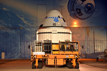 250 Nasa hangar Stock Pictures, Editorial Images and Stock Photos ...