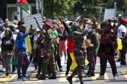 __COUNT__ imágenes de Protest against Cameroon's president presence in ...