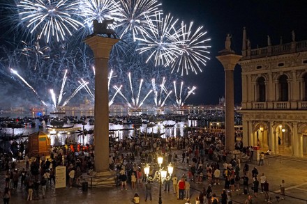250 Fireworks venice Stock Pictures, Editorial Images and Stock Photos ...
