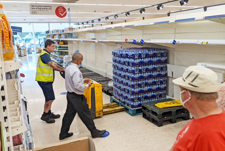 Empty Shelves Water Aisle Gillingham Tesco Editorial Stock Photo ...