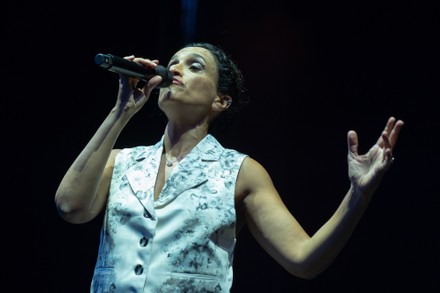 Israeli Singer Noa Achinoam Nini Performing Editorial Stock Photo ...