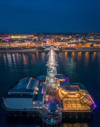 1,000 Fat boy Stock Pictures, Editorial Images and Stock Photos ...