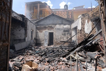 1,000 Destroyed palace Stock Pictures, Editorial Images and Stock ...