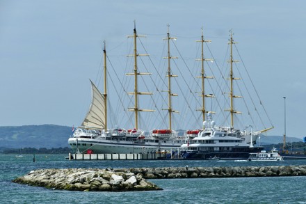 28 Worlds tallest sailing ship Stock Pictures, Editorial Images and ...
