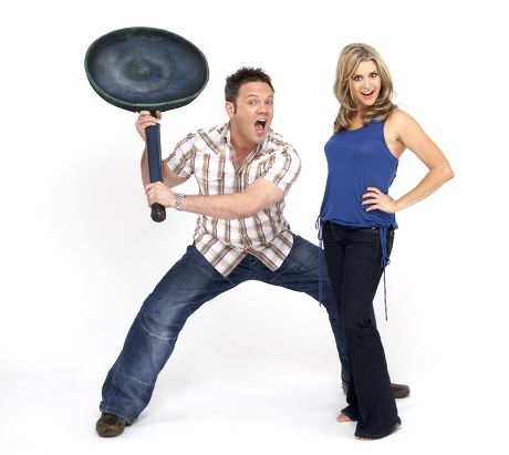 'GMTV' Toonattik Presenters. - 2009 Stock Pictures, Editorial Images ...