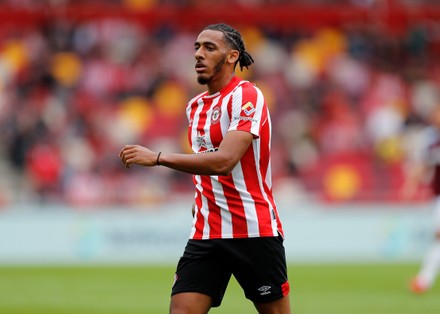 Dominic Thompson Brentford Brentford Community Stadium Editorial Stock ...