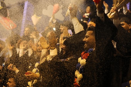 Palestinian students attend their graduation ceremony at University ...
