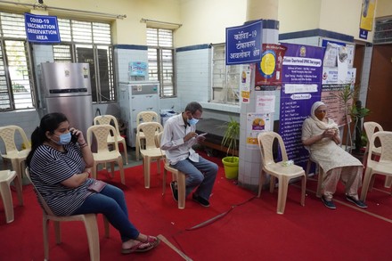 People Wait Observation Area After Receiving Editorial Stock Photo ...