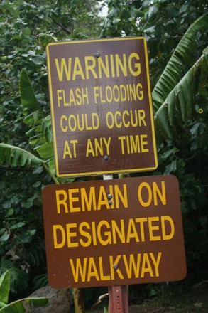 Flash Flood Warning Sign Iao Needle Editorial Stock Photo - Stock Image ...