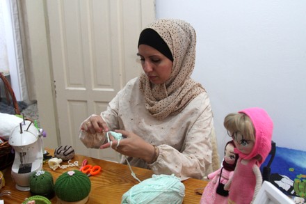 Palestinian Basma Mahmoud 33 Makes Dolls Editorial Stock Photo - Stock ...