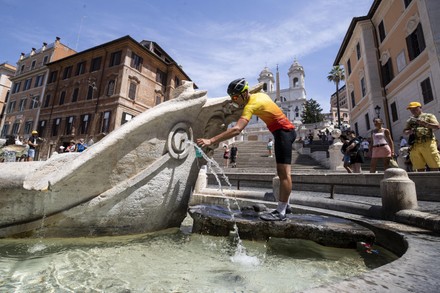 Heat wave in Rome, Italy - 12 Aug 2021 Stock Pictures, Editorial Images ...