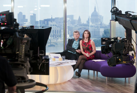 'Daybreak' TV Programme, London, Britain - 22 Sep 2010 Stock Pictures ...