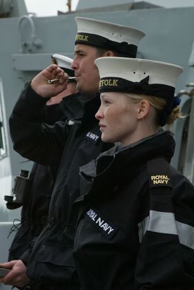 'Making Waves' TV Series. - 2004 Stock Pictures, Editorial Images and ...