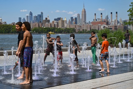 imágenes de Daily Life, New York, USA - 13 Aug 2021 - Imágenes de stock ...
