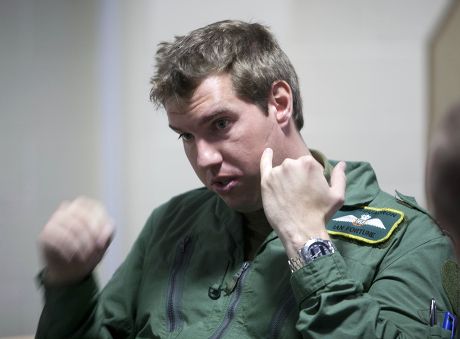 __COUNT__ Flight Lieutenant Timothy Pollard and Flight Lieutenant Ian ...