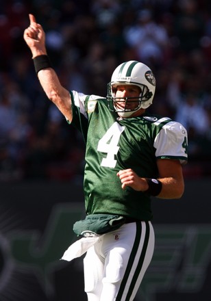 New York Jets Brett Favre Reacts Editorial Stock Photo - Stock Image ...