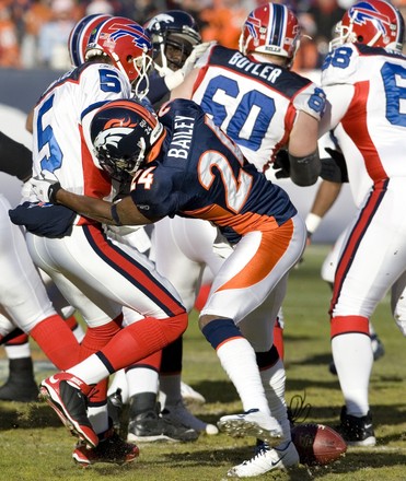 Denver Broncos Cornerback Champ Bailey R Editorial Stock Photo - Stock ...