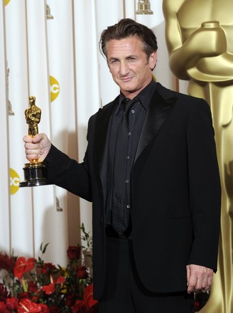 Sean Penn Holds His Oscar Best Editorial Stock Photo - Stock Image ...