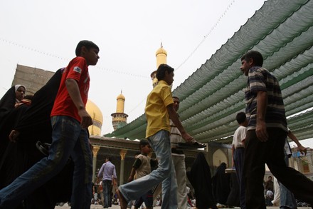 Iraqi Pilgrims Pray Shrine Imam Musa Editorial Stock Photo - Stock ...